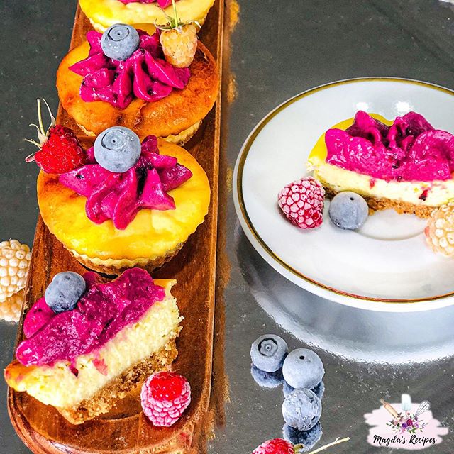 Mini cheesecake cu fructe de pădure | iCooking - pentru bucatarii de acasa