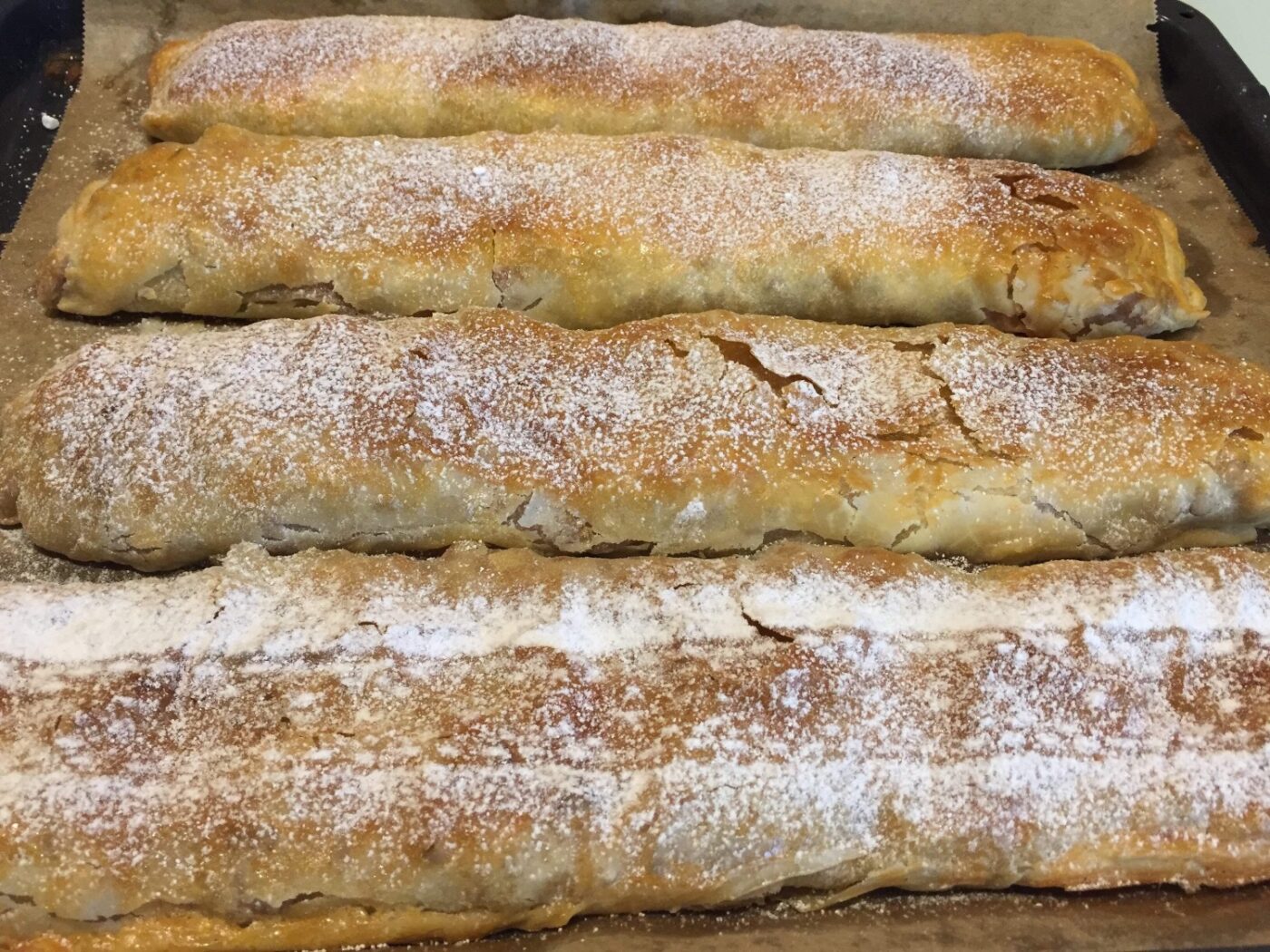 Strudel cu mere | iCooking - pentru bucatarii de acasa