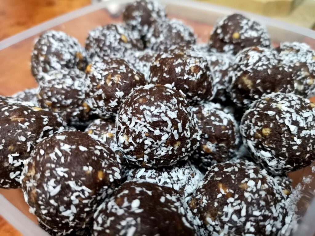 Bomboane din biscuiti | iCooking - pentru bucatarii de acasa