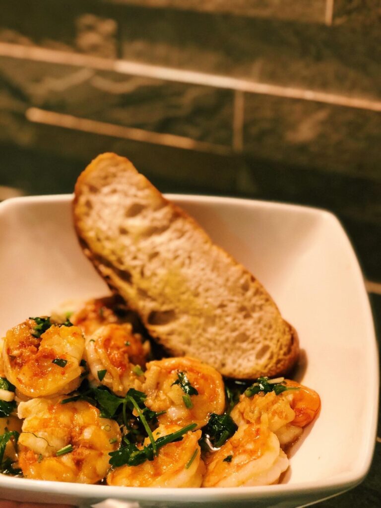 Creveti cu usturoi si vin alb | iCooking - pentru bucatarii de acasa